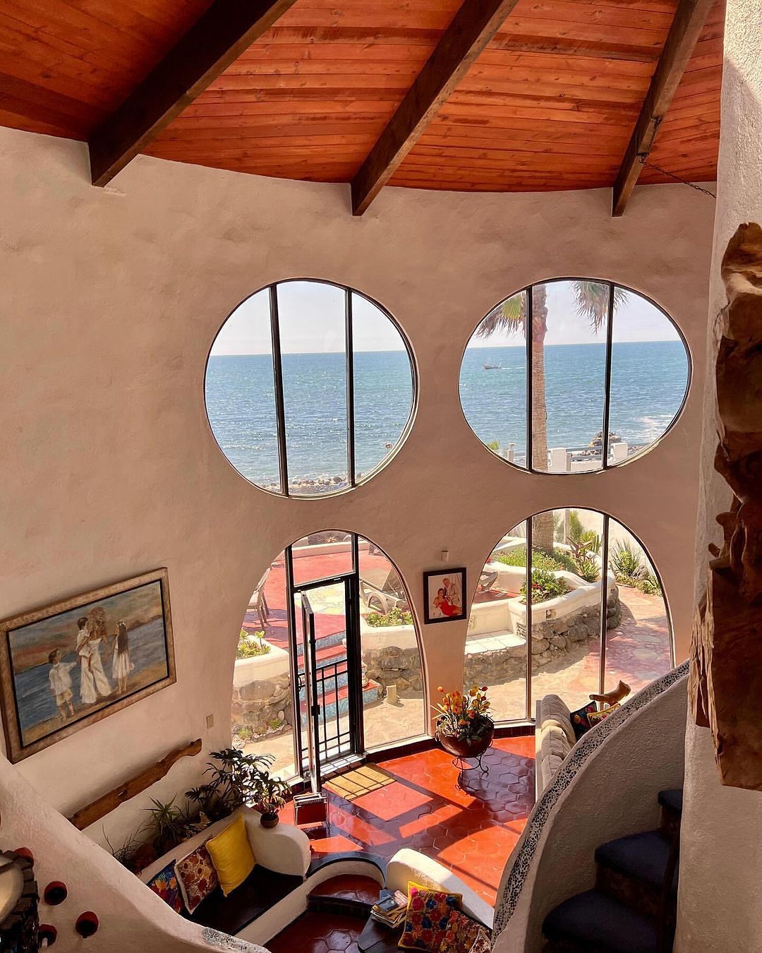 Stoned and Sun Soaked at Villa Bitterlin – Session Goods